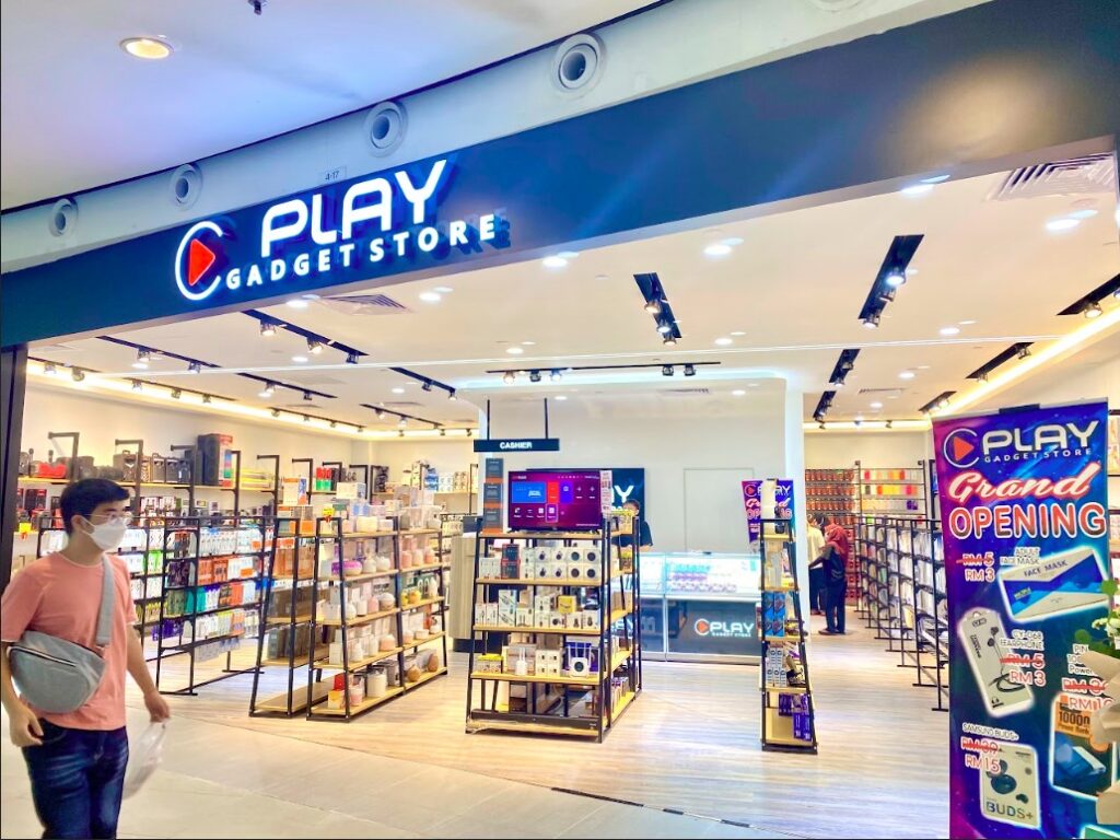 Play Gadget Store | Aman Central